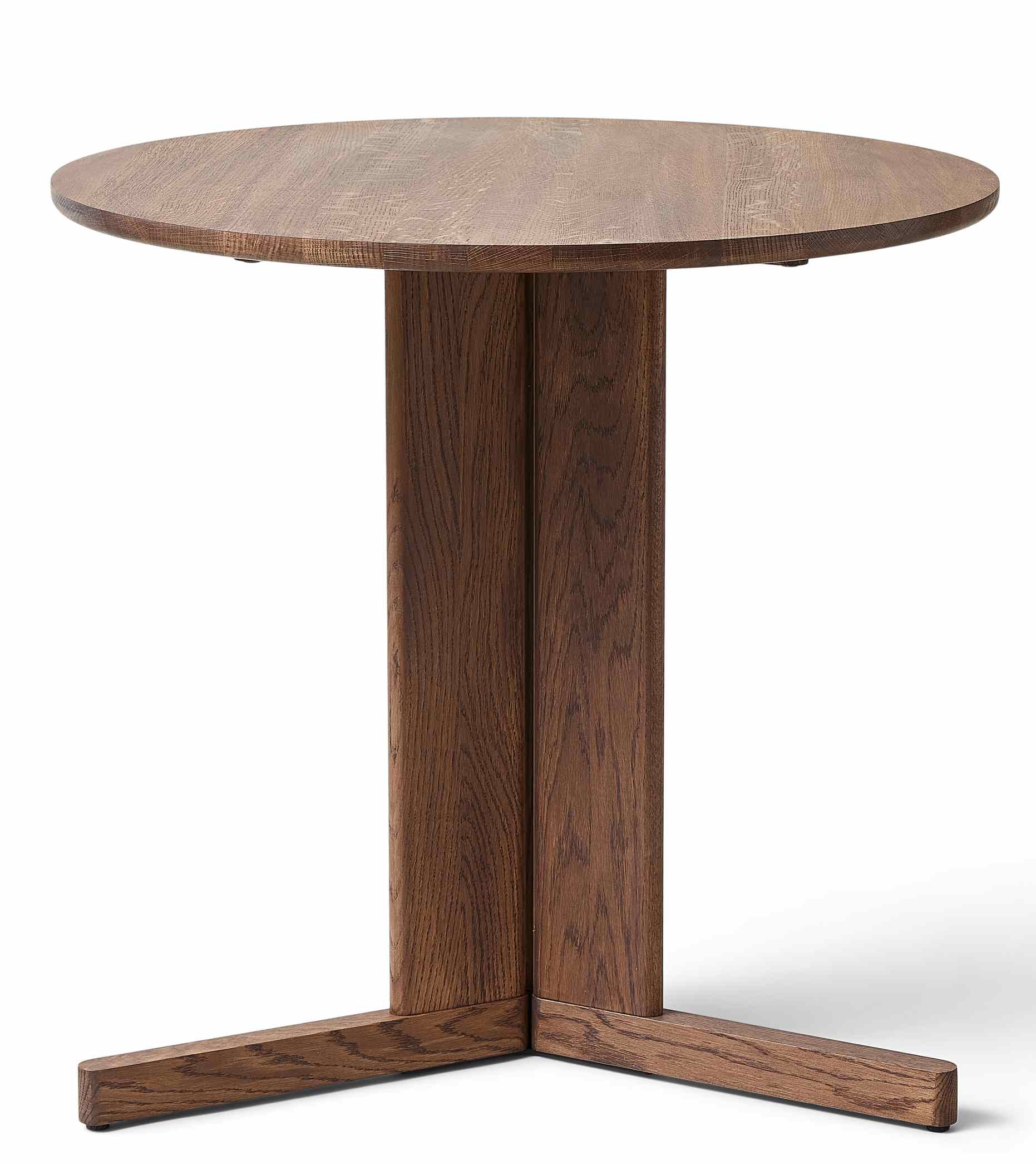 Trefoil Tisch Ø 75 Eiche Form & Refine Eiche dunkel matt lackiert ...